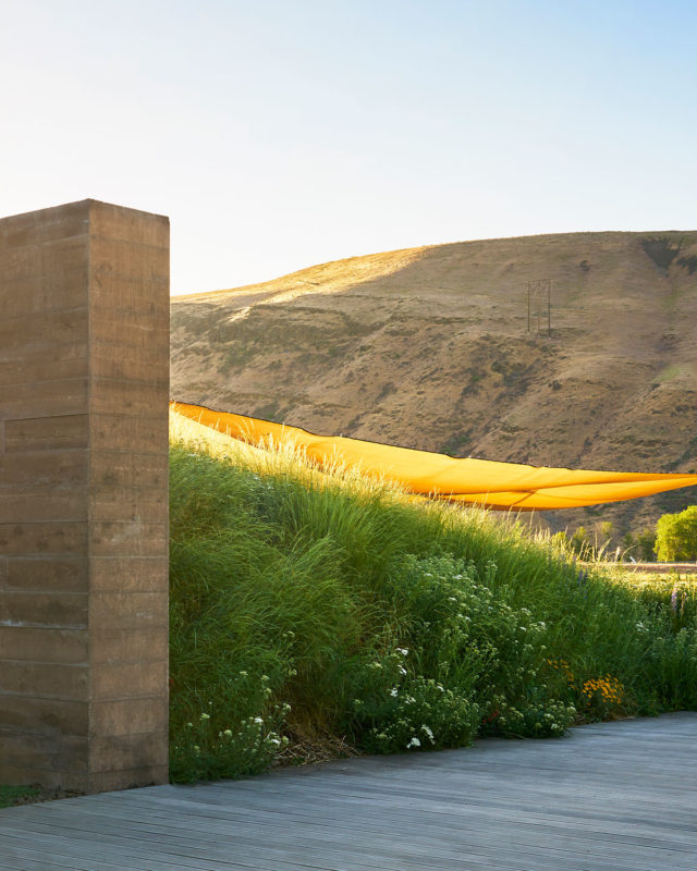 Washington Fruit & Produce Co. Headquarters by Graham Baba Architects ...