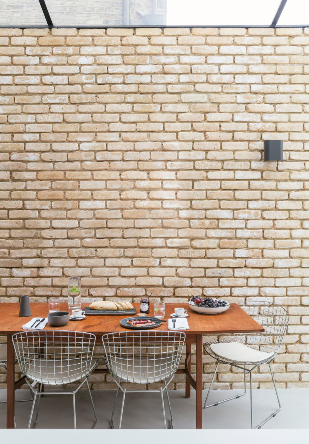 Ellesmere Road by DROO - Design Raid