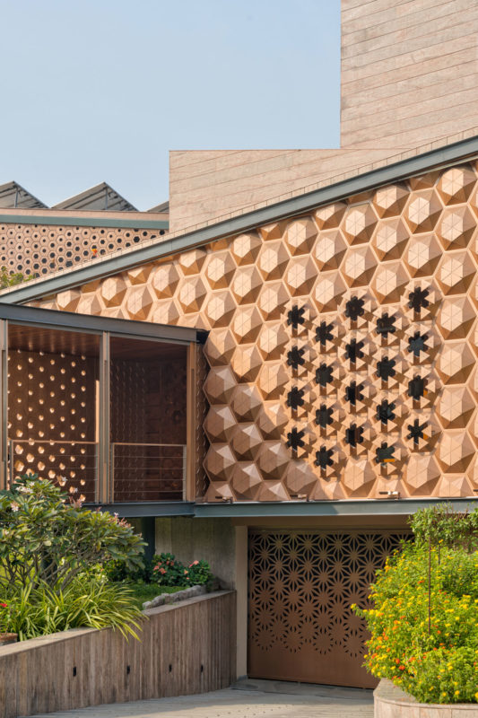 Hive is an intelligent, adaptable and sustainable family home in India ...